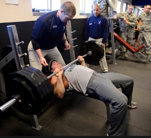Bankdrukken: Beste Techniek + 3 Oefeningen voor Bodybuilders